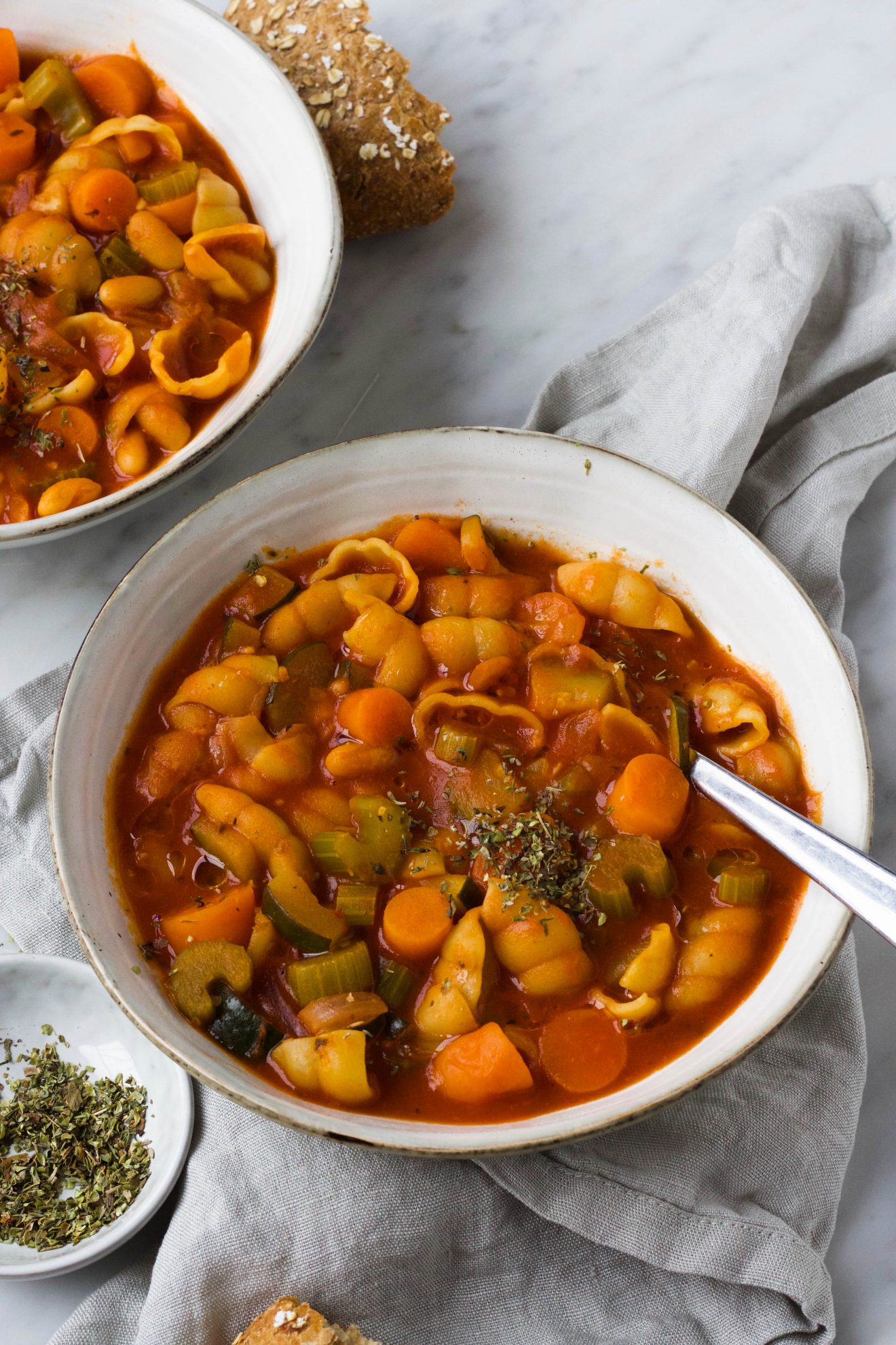 Minestrone soep - gevulde Italiaanse maaltijdsoep - Feelgoodbyfood